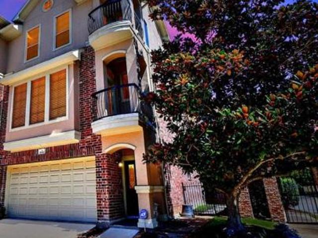 3 Br, 3 bath, Townhouse/Brownstone/RowHouse 8002 Stoneyway Dr