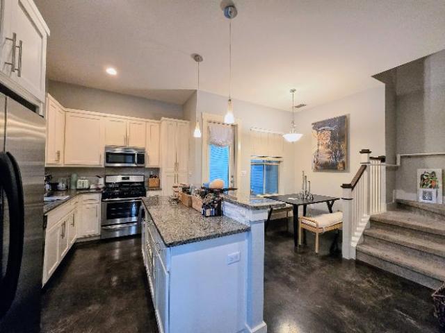 3 Br, 3 bath, Townhouse/Brownstone/RowHouse 803 Dawson Road