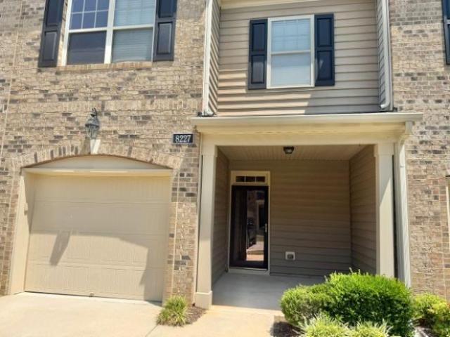 3 Br, 3 bath, Townhouse/Brownstone/RowHouse 8227 Primanti Boulevard