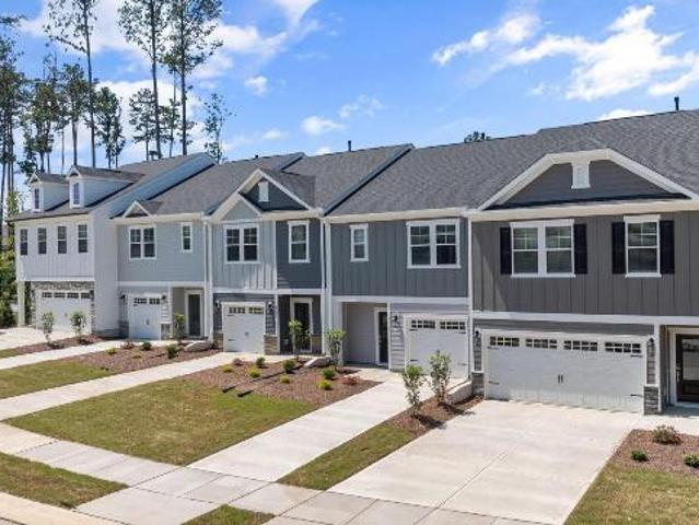 3 Br, 3 bath, Townhouse/Brownstone/RowHouse 834 Macassar Lane