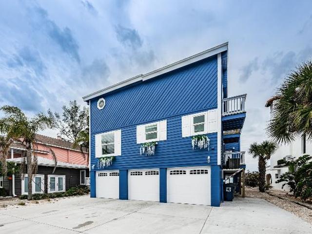 3 Br, 3 bath, Townhouse/Brownstone/RowHouse 8432 W Gulf Blvd