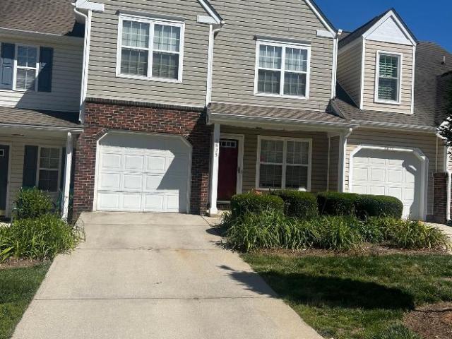 3 Br, 3 bath, Townhouse/Brownstone/RowHouse 8825 Scotch Heather Way