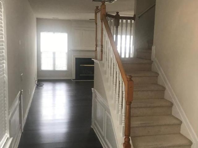 3 Br, 3 bath, Townhouse/Brownstone/RowHouse 8829 Ormeau Dr