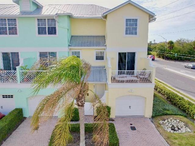 3 Br, 3 bath, Townhouse/Brownstone/RowHouse 8901 Duval Ln