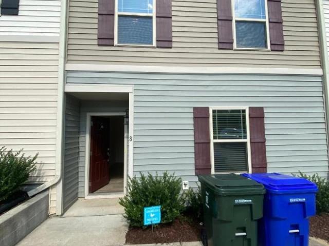 3 Br, 3 bath, Townhouse/Brownstone/RowHouse 8 Rochambeau Ct