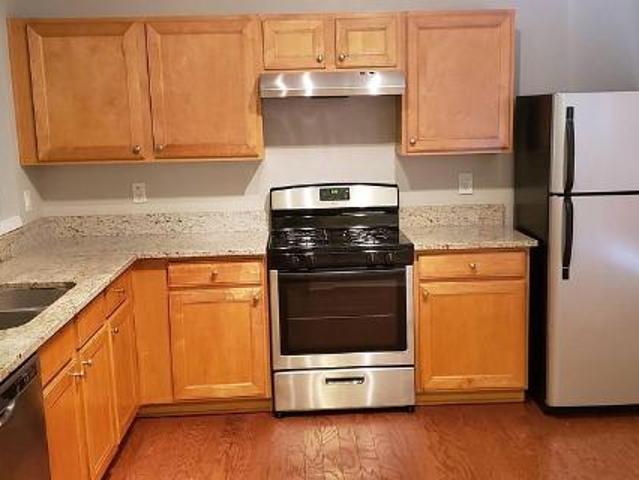3 Br, 3 bath, Townhouse/Brownstone/RowHouse 905 Bendleton Trce