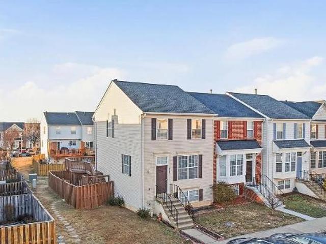 3 Br, 3 bath, Townhouse/Brownstone/RowHouse 9242 Jessica Drive Manassas Park