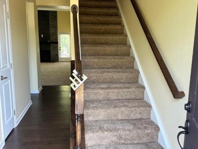 3 Br, 3 bath, Townhouse/Brownstone/RowHouse 9622 Springholm Dr