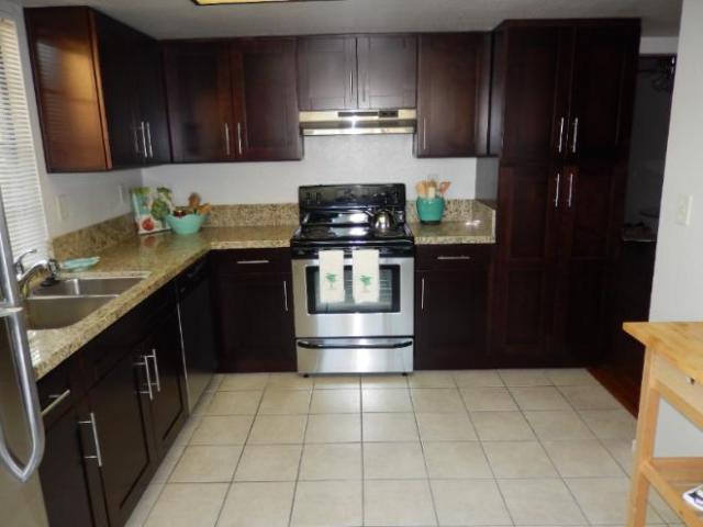 3 Br, 3 bath, Townhouse/Brownstone/RowHouse 963 Loring