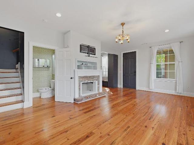 3 Br, 3 bath, Townhouse/Brownstone/RowHouse 9 Bogard St