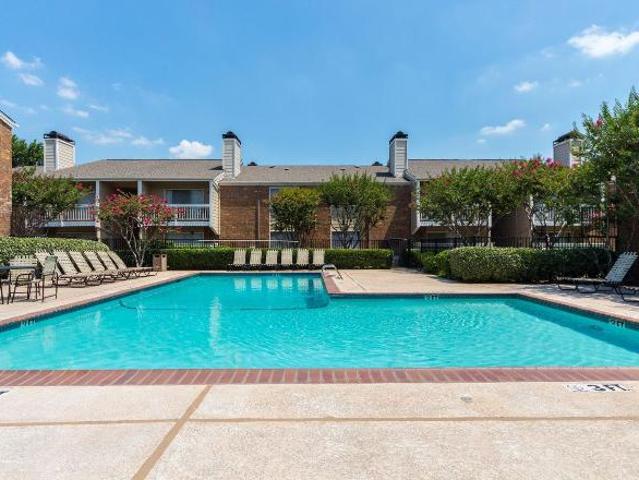 3 Br, 3 bath, Apartment 14500 Dallas Parkway