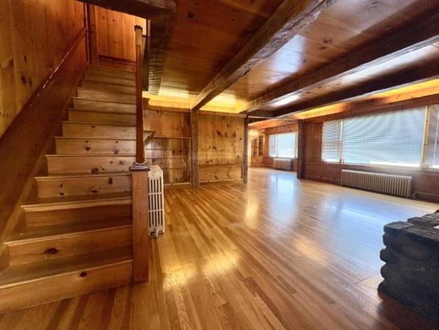 3 Br, 3 bath, Apartment 155 Main St