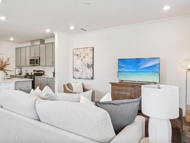 3 Br, 3 bath, Apartment 2104 Nebula Way