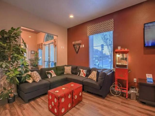 3 Br, 3 bath, Apartment 2300 Diamond Mesa Trail SW