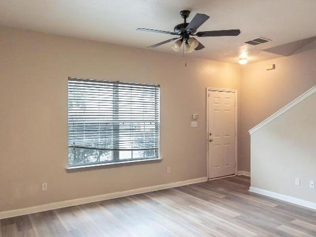 3 Br, 3 bath, Apartment 2406 Hartsfield Road