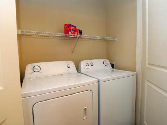 3 Br, 3 bath, Apartment 2600 Watermark Blvd
