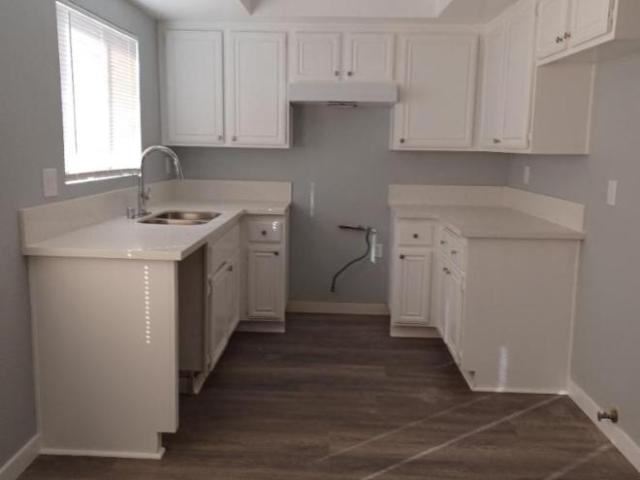 3 Br, 3 bath, Apartment 4461 W 132nd St