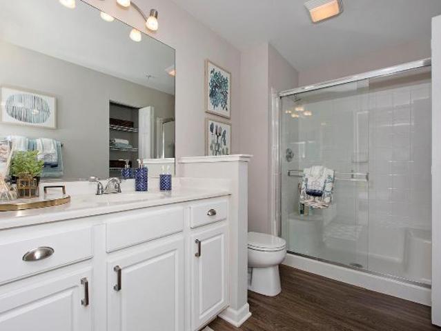 3 Br, 3 bath, Apartment 50 Canterfield Pkwy W