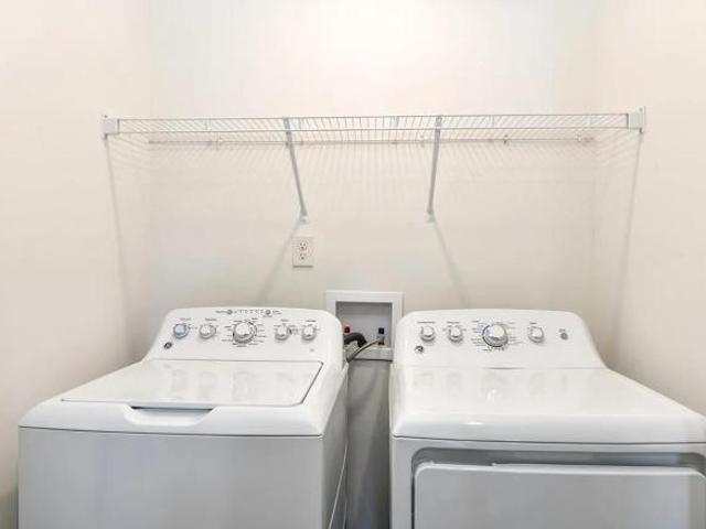 3 Br, 3 bath, Apartment 5505 Southwood Rd