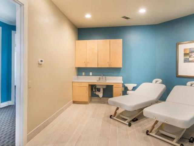 3 Br, 3 bath, Apartment 9601 Custer Road