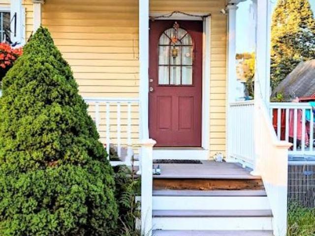 3 Br, 3 bath, Condo 43 Nabnasset St