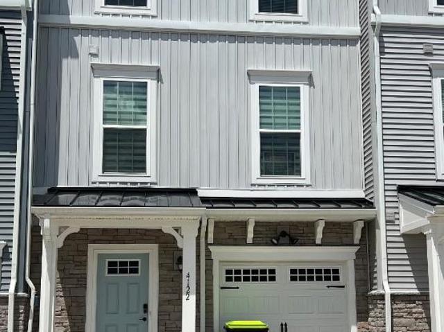 3 Br, 3 bath, Condo 4122 Riverside