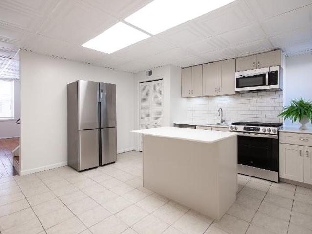 3 Br, 3 bath, Condo 455 Fairmount Ave
