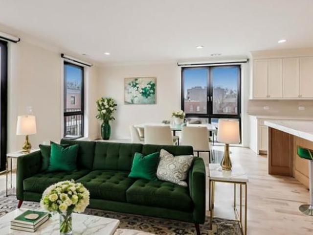 3 Br, 3 bath, Condo 5015 North Lincoln Avenue