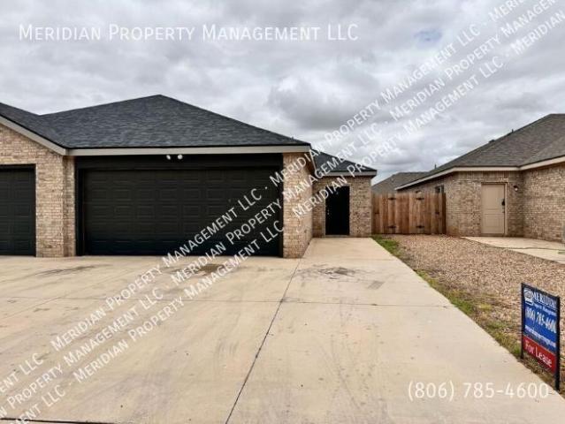 3 Br, 3 bath, Condo 5524 Itasca St