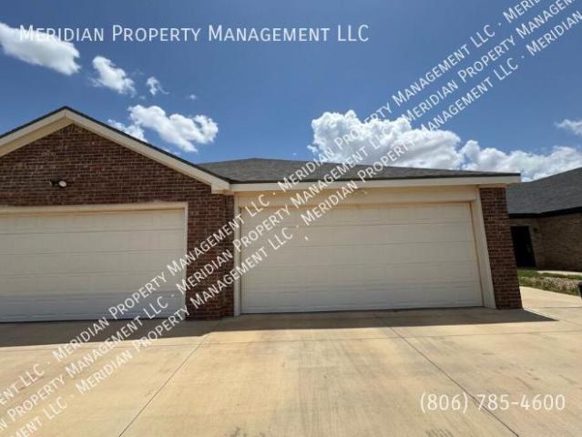 3 Br, 3 bath, Condo 5537 Itasca St