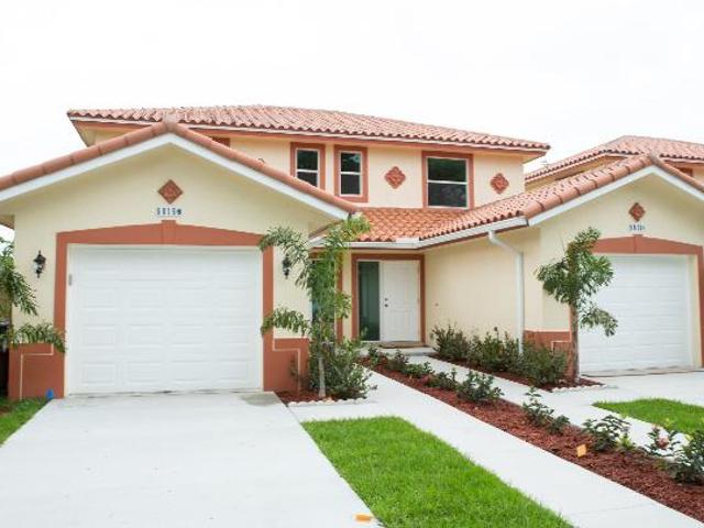 3 Br, 3 bath, Condo 5815 Lincoln Street