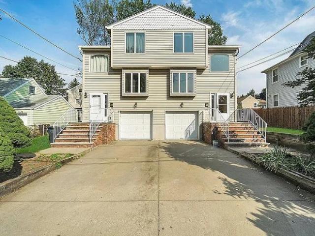 3 Br, 3 bath, Condo 5 Roosevelt Avenue