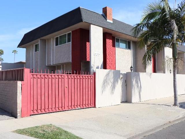 3 Br, 3 bath, Condo 6104 Costello Ave