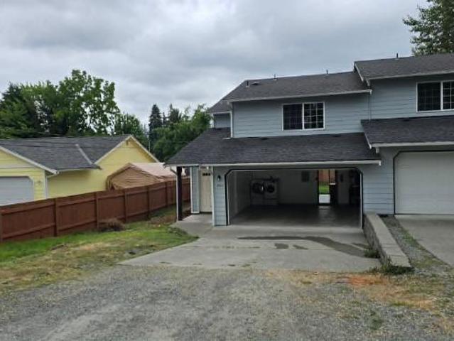 3 Br, 3 bath, Condo 7604 109th St Ct E