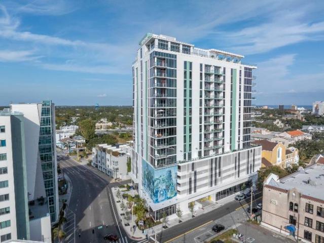 3 Br, 3 bath, Condo 777 3rd Ave N