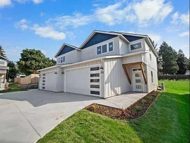 3 Br, 3 bath, Condo 800 E F Street