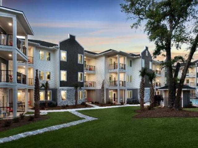 3 Br, 3 bath, Condo 800 Windy Hill Rd