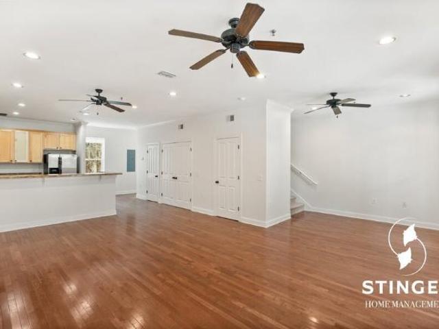 3 Br, 3 bath, Condo 828b Paris Ave