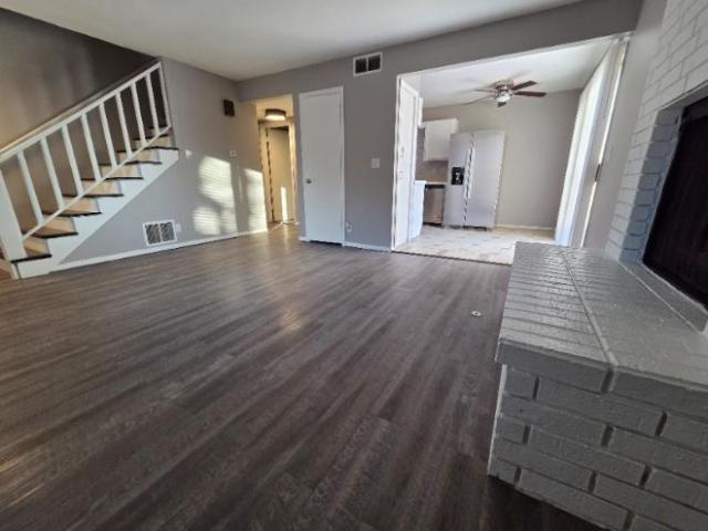 3 Br, 3 bath, Condo 9111 W Westlawn St