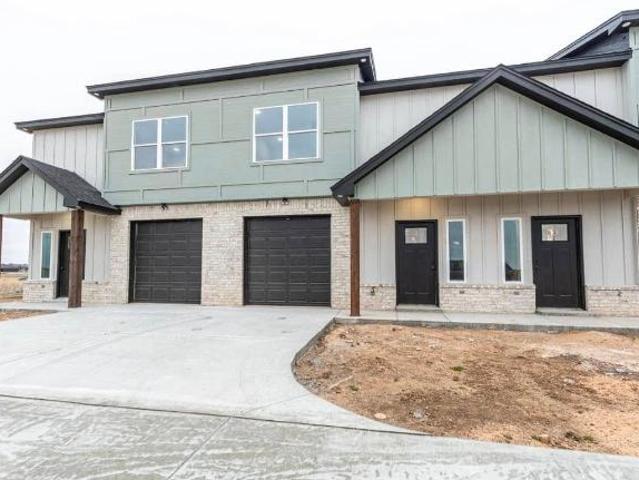 3 Br, 3 bath, Condo 10050 Ajuga