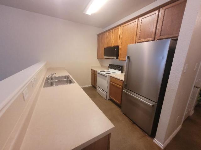 3 Br, 3 bath, Condo 10806 Mathom Landing