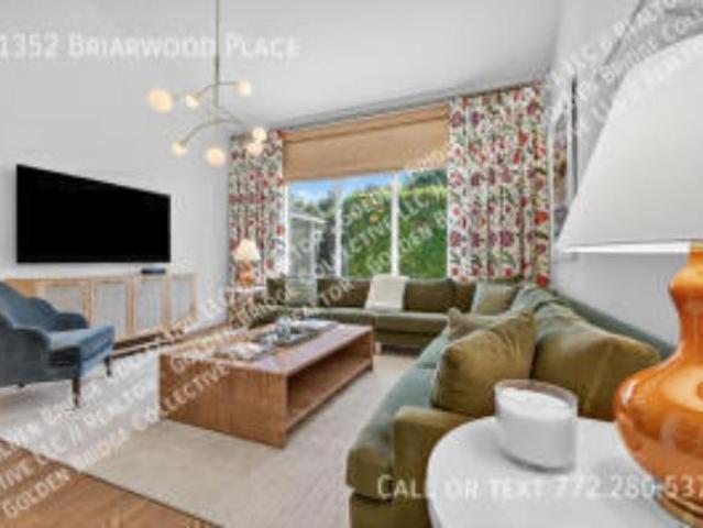 3 Br, 3 bath, Condo 11352 Briarwood Place