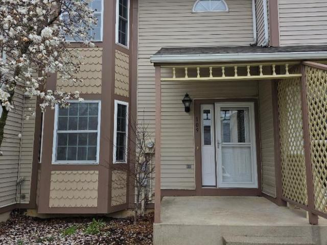 3 Br, 3 bath, Condo 131 Freedom Ct