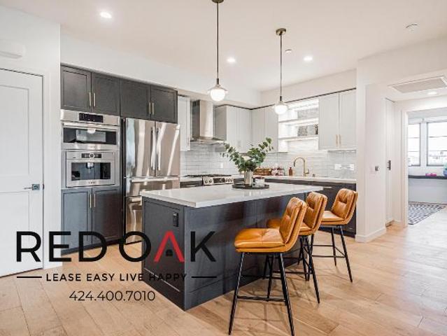 3 Br, 3 bath, Condo 1333 S Orange Grove Ave