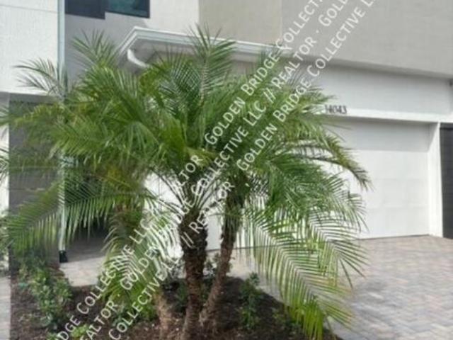 3 Br, 3 bath, Condo 14043 SW Thorens Drive