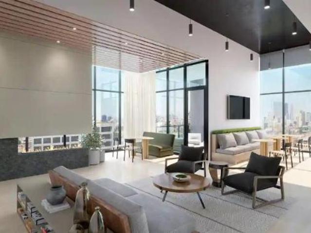 3 Br, 3 bath, Condo 1400 W Randolph
