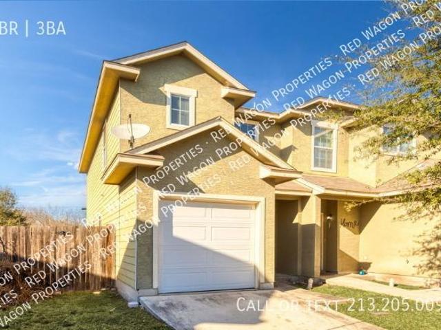 3 Br, 3 bath, Condo 14110 Volpi Dr