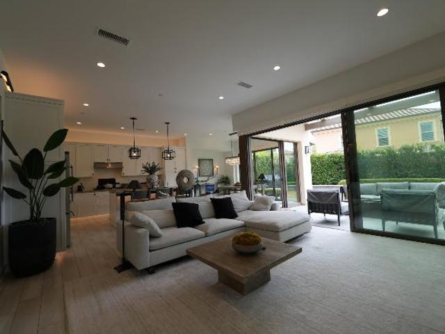 3 Br, 3 bath, Condo 145 Plum Lily