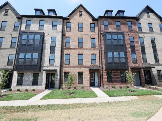 3 Br, 3 bath, Condo 14945 Deco Cir