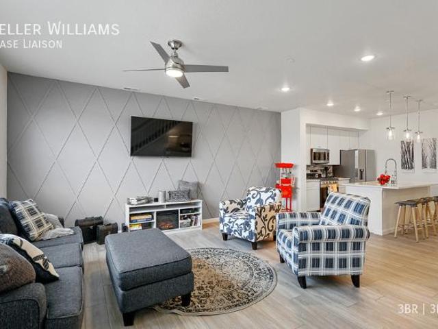 3 Br, 3 bath, Condo 1539 Spring Water Point